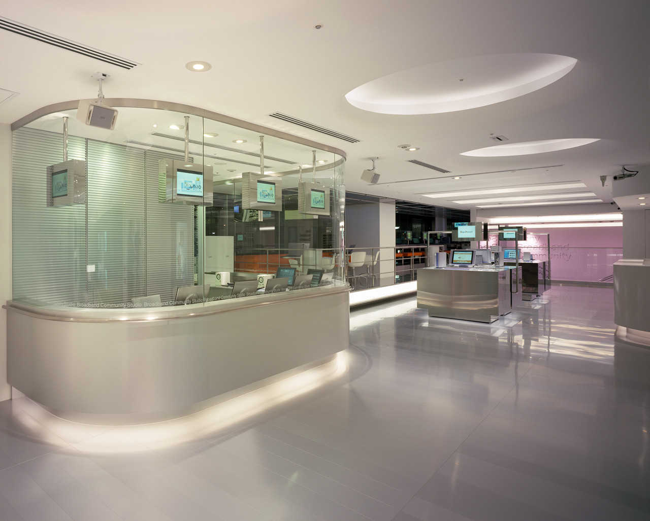 SONY TOWER SHOW ROOM | Wonderwall